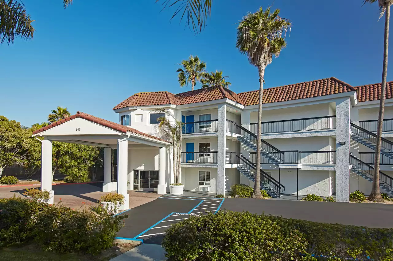 Hotel in Encinitas, CA | Comfort Inn® Official Site | Comfort Inn ...